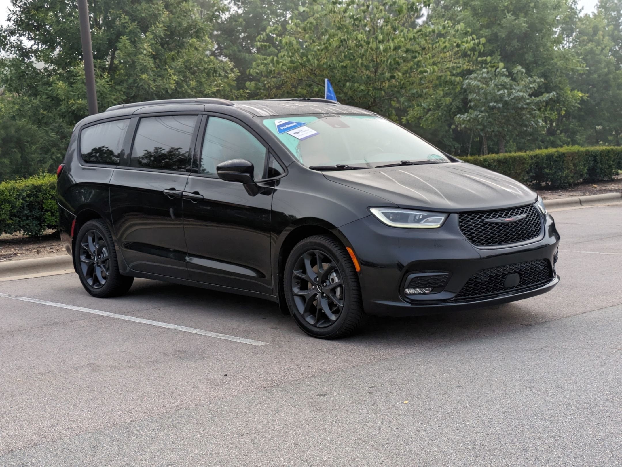 2021 Chrysler Pacifica Limited in Canton, NC | Asheville Chrysler ...